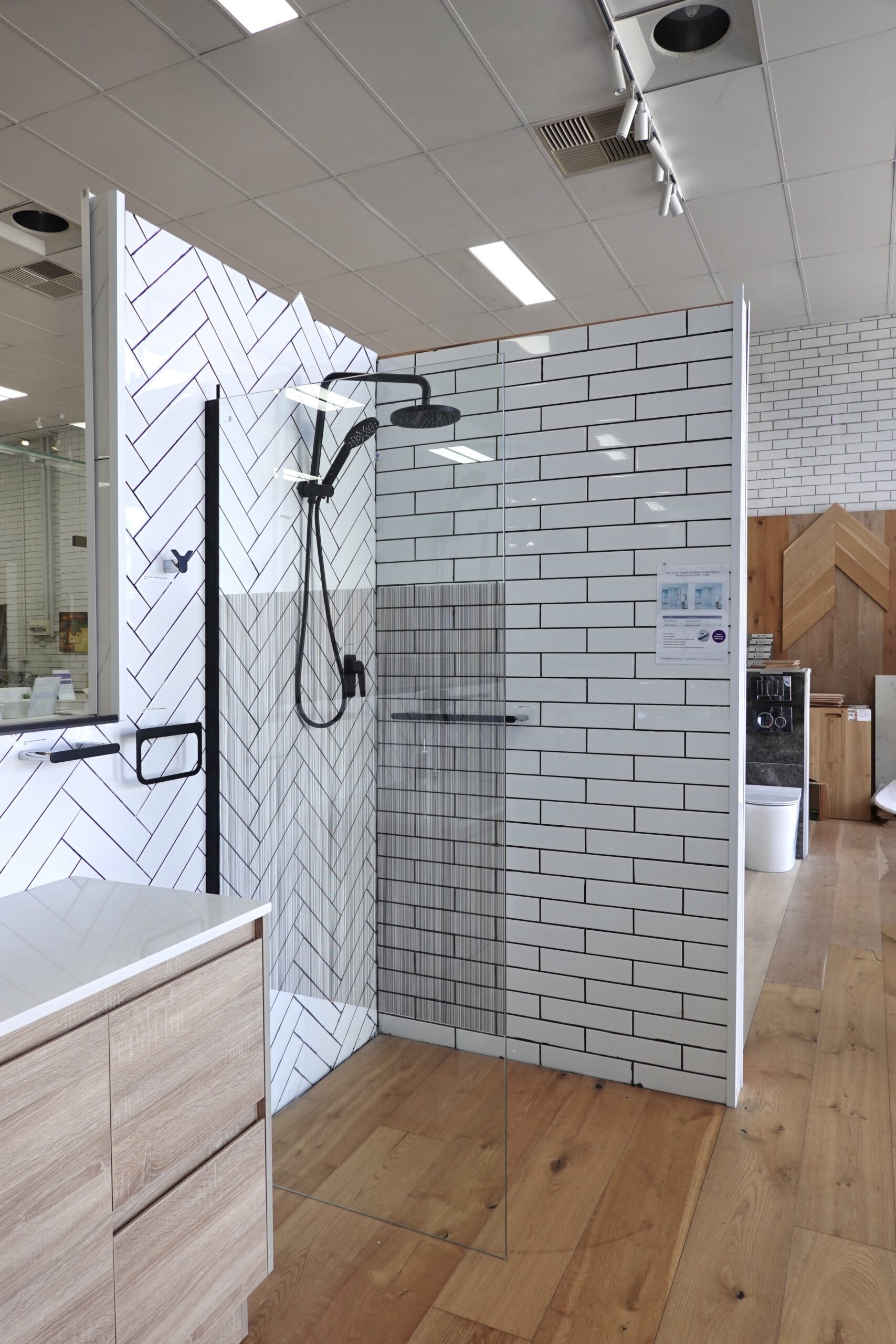 SS26 - Black Walk In Shower Screen - 850mm - Melbourne Bathroom